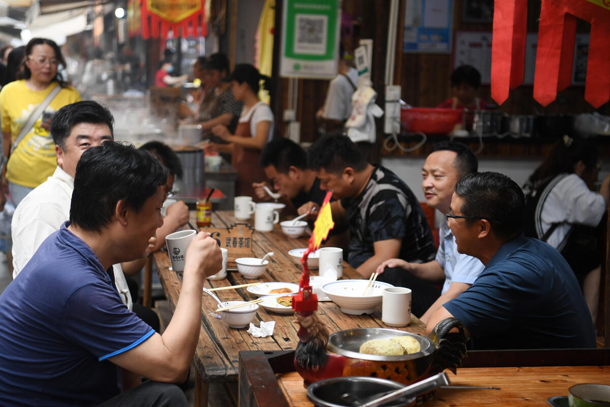 浙江党建网-古镇老街早茶香